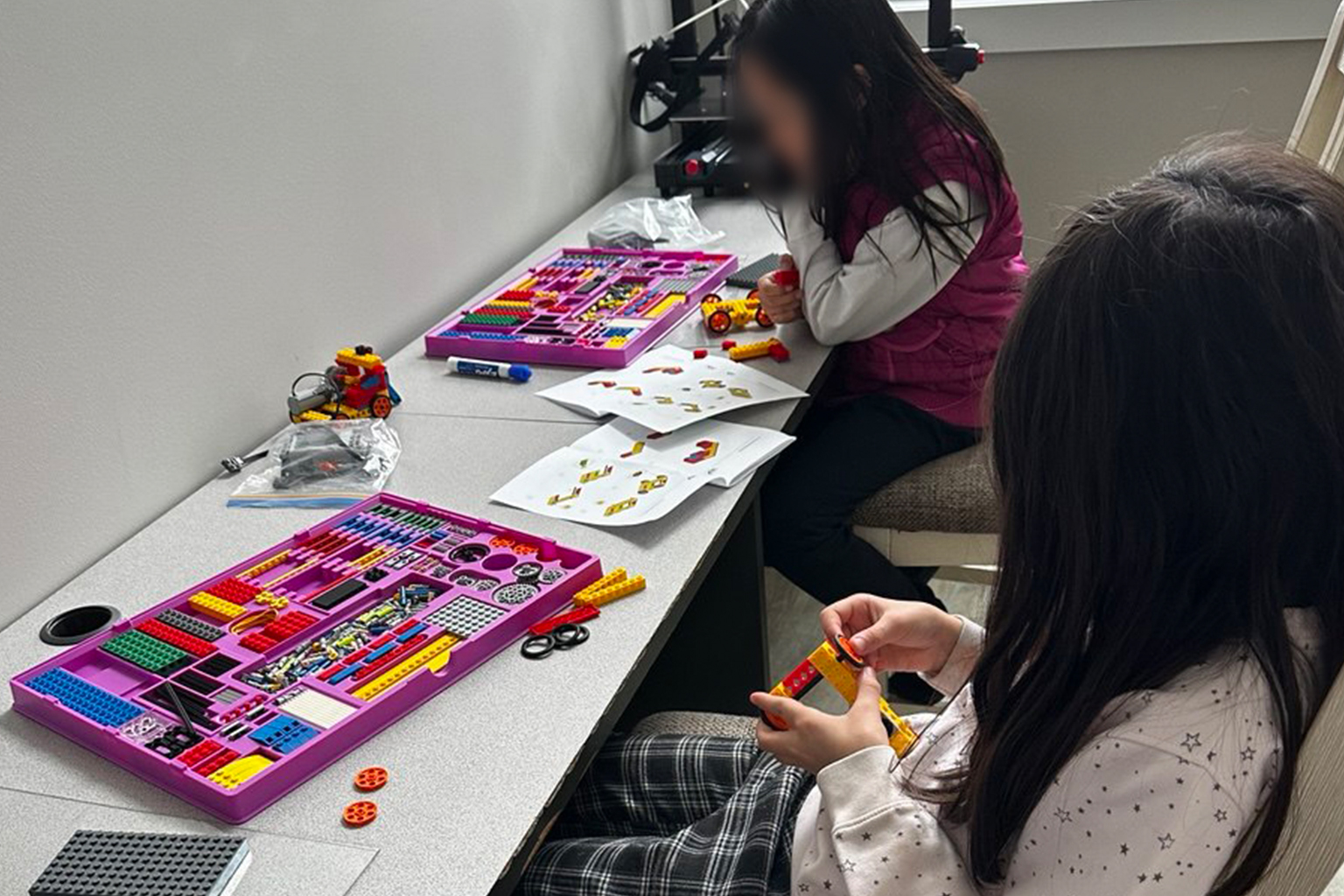 Young Engineers Northwest Calgary | STEM, LEGO & Robotics Classes